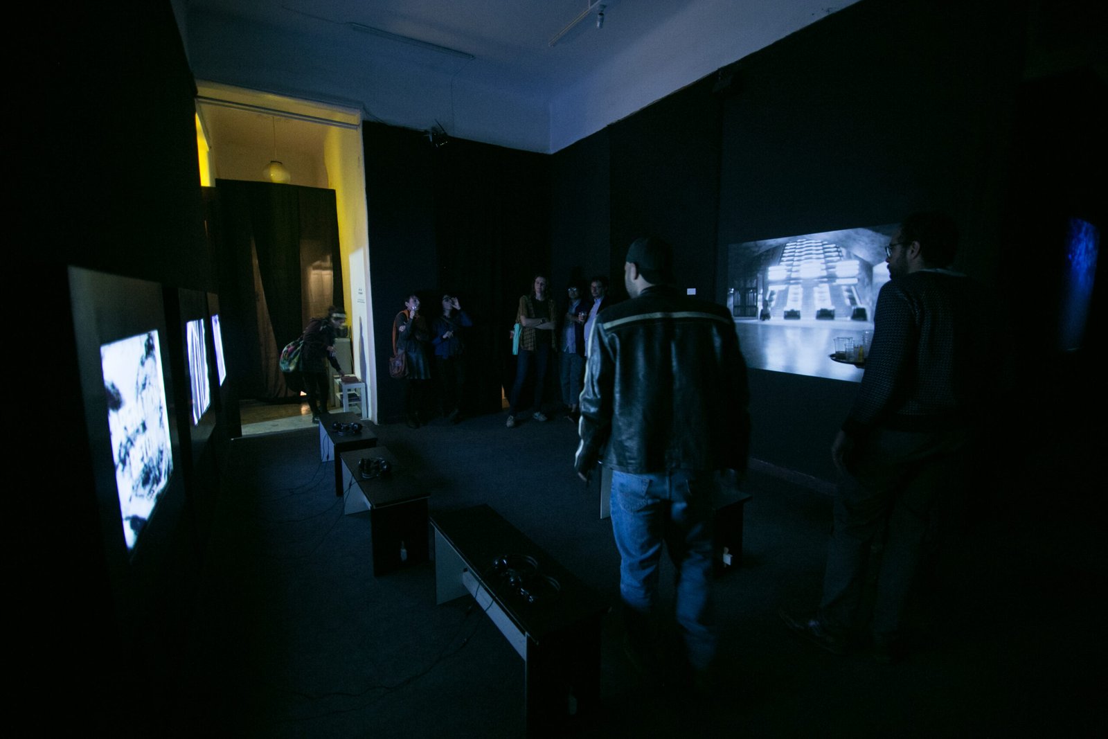 Exhibition – Film Implosion – Medrar